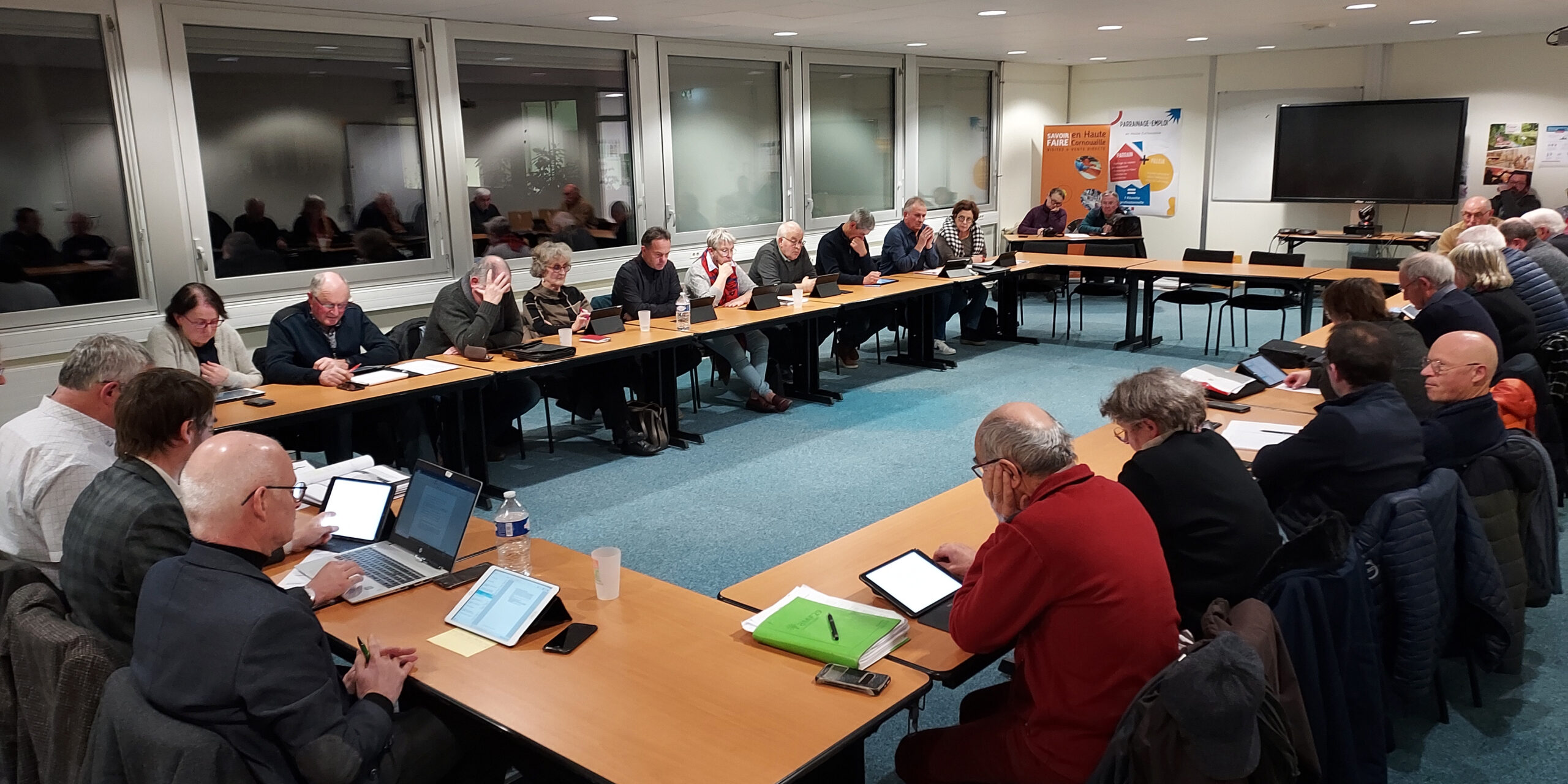 Le Conseil communautaire - Communauté de communes et Office de Tourisme de Haute Cornouaille